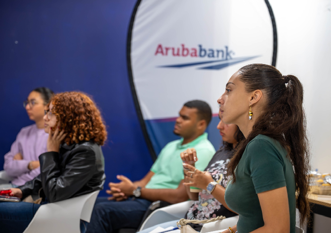 Aruba Bank supported Kompas for Students Aruba Foundation